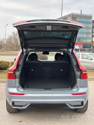 Pelēks Volvo XC60 2023 Rīga, ar dzinēja tilpumu 2.00 L un nobraukumu 70 tūkst. km par 43490 €, foto 6 vietnē AUTOMOTO.COM.LV