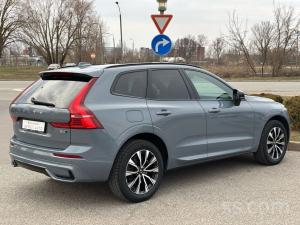 Pelēks Volvo XC60 2023 Rīga, ar dzinēja tilpumu 2.00 L un nobraukumu 70 tūkst. km par 43490 €, foto 7 vietnē AUTOMOTO.COM.LV