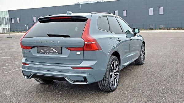 Grey Volvo XC60 2023 in Vilnius, with an engine capacity of 1.97 L and mileage of 233 thousand km for 31900 €, photo 6 on AUTOMOTO.COM.LV