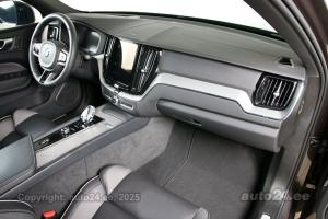 Pelēks Volvo XC60 2023 Tallina, ar dzinēja tilpumu 2.00 L un nobraukumu 32 tūkst. km par 49990 €, foto 9 vietnē AUTOMOTO.COM.LV