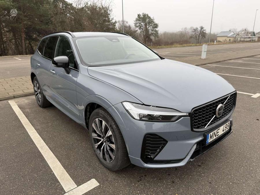 Grey Volvo XC60 2023 in Vilnius, with an engine capacity of 1.97 L and mileage of 18 thousand km for 43000 €, photo 3 on AUTOMOTO.COM.LV