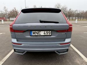 Grey Volvo XC60 2023 in Vilnius, with an engine capacity of 1.97 L and mileage of 18 thousand km for 43000 €, photo 5 on AUTOMOTO.COM.LV