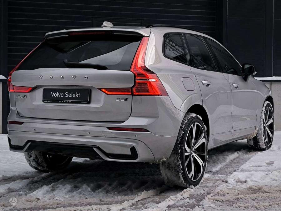 Pelēks Volvo XC60 2023 Kauņa, ar dzinēja tilpumu 0.00 L un nobraukumu 49 tūkst. km par 43900 €, foto 4 vietnē AUTOMOTO.COM.LV