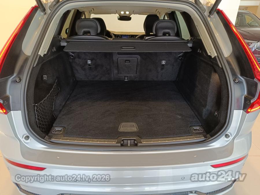 Pelēks Volvo XC60 2023 Tallina, ar dzinēja tilpumu 2.00 L un nobraukumu 182 tūkst. km par 34800 €, foto 11 vietnē AUTOMOTO.COM.LV
