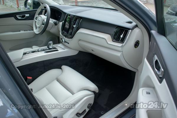 Grey Volvo XC60 2023 in Tallinn, with an engine capacity of 2.00 L and mileage of 74 thousand km for 46900 €, photo 9 on AUTOMOTO.COM.LV