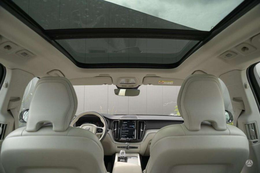 Grey Volvo XC60 2023 in Vilnius, with an engine capacity of 2.00 L and mileage of 80 thousand km for 35000 €, photo 11 on AUTOMOTO.COM.LV
