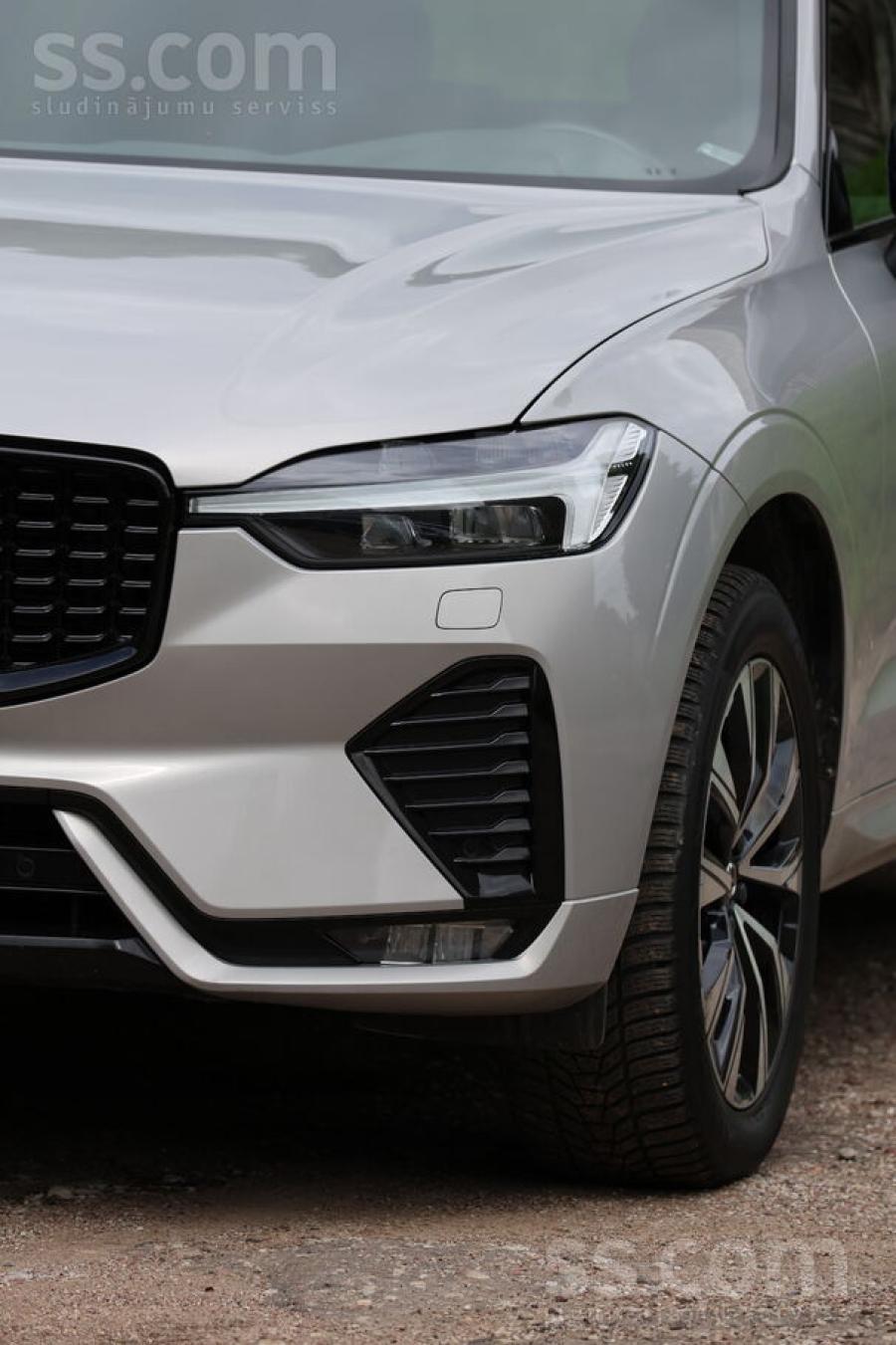 Grey Volvo XC60 2023 in Talsi, with an engine capacity of 2.00 L and mileage of 145 thousand km for 36900 €, photo 8 on AUTOMOTO.COM.LV