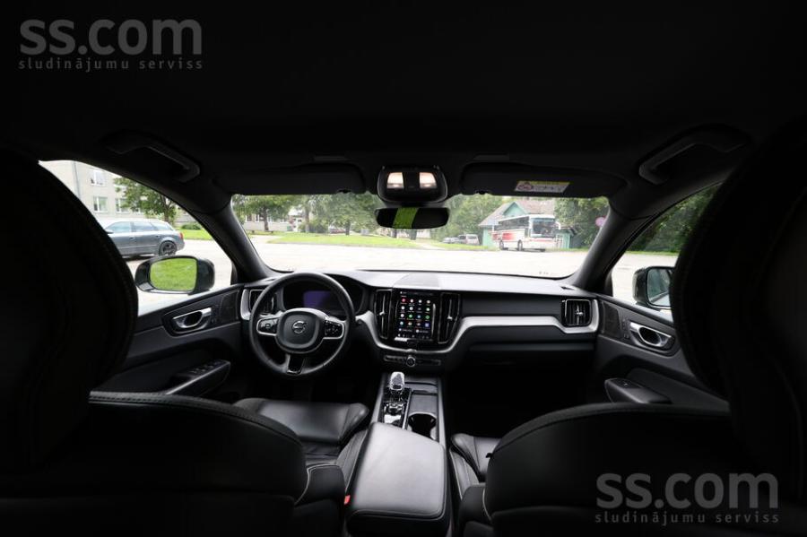 Grey Volvo XC60 2023 in Talsi, with an engine capacity of 2.00 L and mileage of 145 thousand km for 36900 €, photo 14 on AUTOMOTO.COM.LV