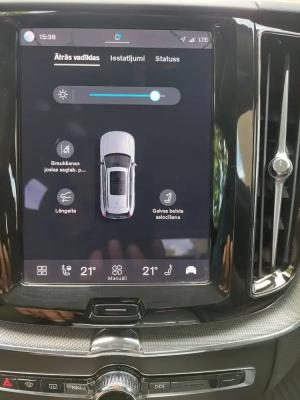 Pelēks Volvo XC60 2023 Rīga, ar dzinēja tilpumu 2.00 L un nobraukumu 80 tūkst. km par 35000 €, foto 14 vietnē AUTOMOTO.COM.LV
