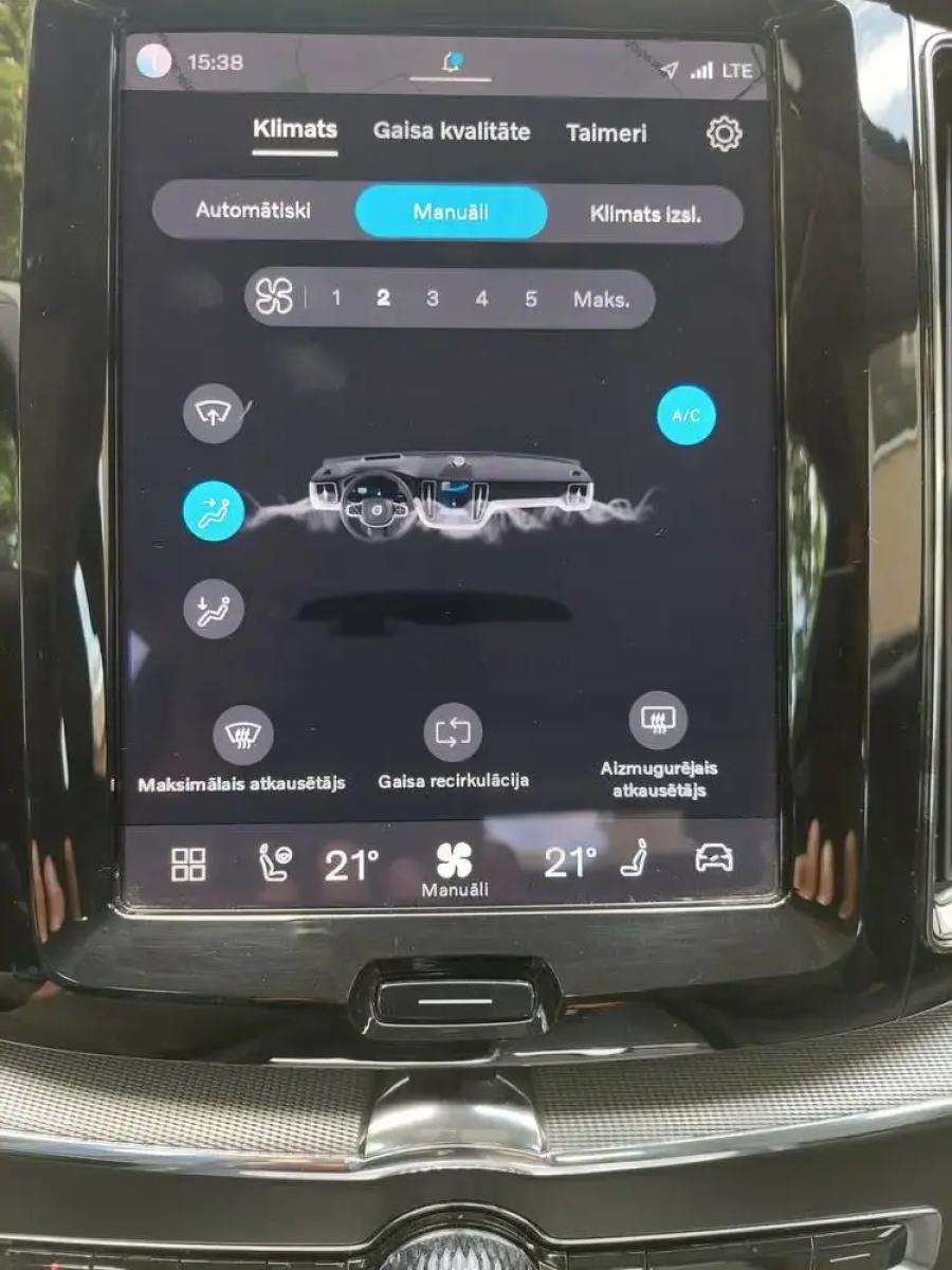 Pelēks Volvo XC60 2023 Rīga, ar dzinēja tilpumu 2.00 L un nobraukumu 80 tūkst. km par 35000 €, foto 16 vietnē AUTOMOTO.COM.LV