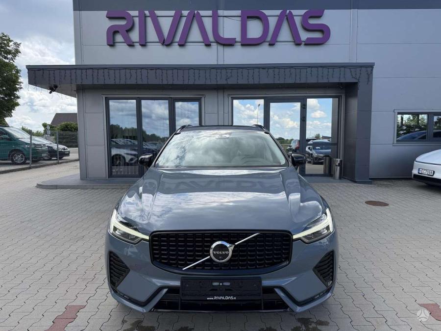Grey Volvo XC60 2023 in Siauliai, with an engine capacity of 1.97 L and mileage of 213 thousand km for 29990 €, photo 1 on AUTOMOTO.COM.LV