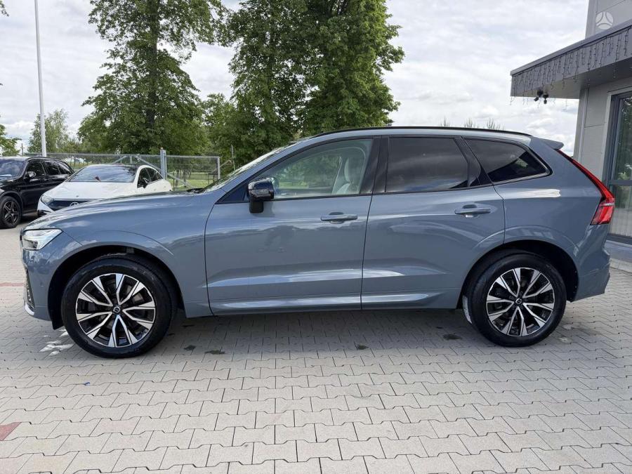 Grey Volvo XC60 2023 in Siauliai, with an engine capacity of 1.97 L and mileage of 213 thousand km for 29990 €, photo 8 on AUTOMOTO.COM.LV