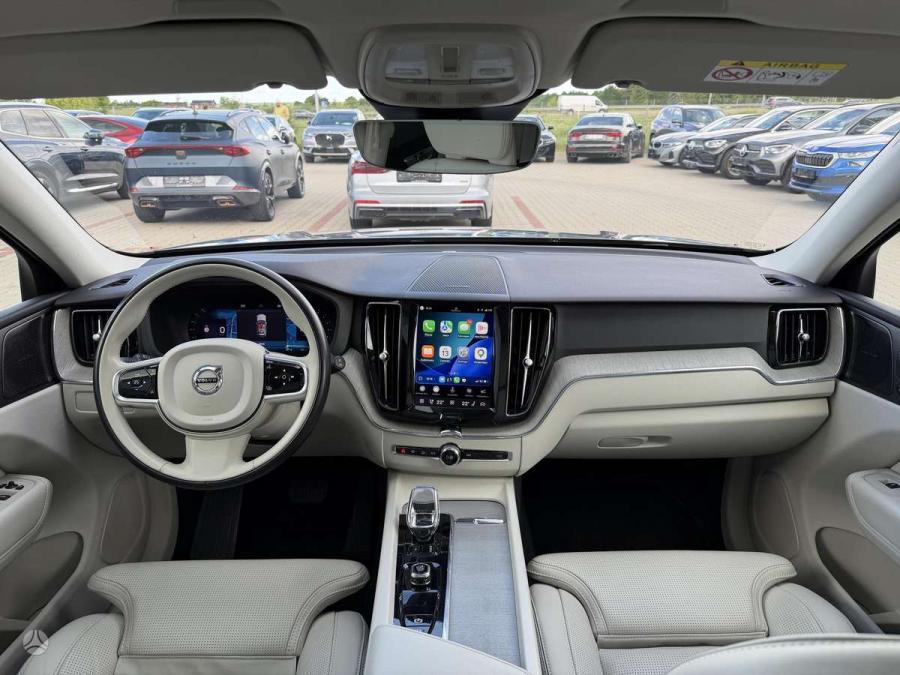 Grey Volvo XC60 2023 in Siauliai, with an engine capacity of 1.97 L and mileage of 213 thousand km for 29990 €, photo 18 on AUTOMOTO.COM.LV