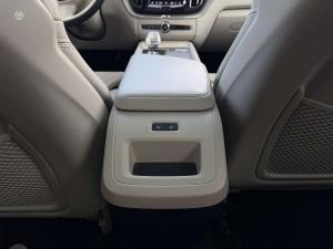 Grey Volvo XC60 2023 in Siauliai, with an engine capacity of 1.97 L and mileage of 213 thousand km for 29990 €, photo 24 on AUTOMOTO.COM.LV