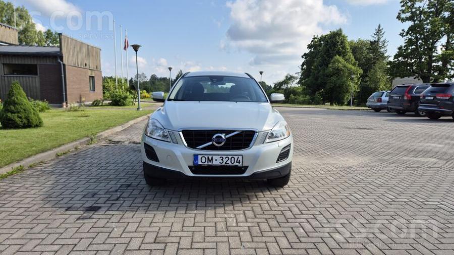 Pelēks Volvo XC60 2023 Rīga, ar dzinēja tilpumu 2.00 L un nobraukumu 228 tūkst. km par 9000 €, foto 6 vietnē AUTOMOTO.COM.LV