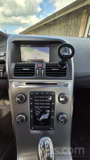 Pelēks Volvo XC60 2023 Rīga, ar dzinēja tilpumu 2.00 L un nobraukumu 228 tūkst. km par 9000 €, foto 18 vietnē AUTOMOTO.COM.LV