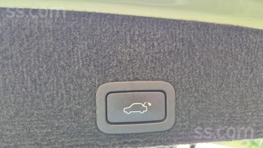 Pelēks Volvo XC60 2023 Rīga, ar dzinēja tilpumu 2.00 L un nobraukumu 228 tūkst. km par 9000 €, foto 19 vietnē AUTOMOTO.COM.LV
