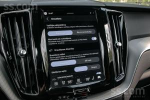 Серый Вольво ХС60 2023 в Тукумс, объемом двигателя 2.00 л и пробегом 146 тыс. км за 35900 €, фото 29 на AUTOMOTO.COM.LV