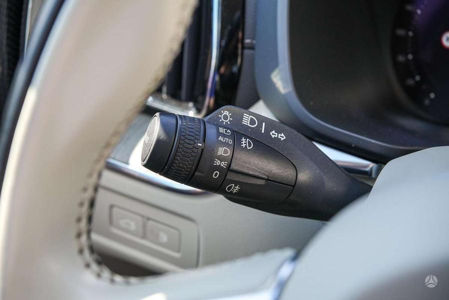 Pelēks Volvo XC60 2023 Marijampole, ar dzinēja tilpumu 1.97 L un nobraukumu 123 tūkst. km par 32450 €, foto 27 vietnē AUTOMOTO.COM.LV