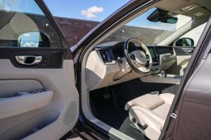 Pelēks Volvo XC60 2023 Marijampole, ar dzinēja tilpumu 1.97 L un nobraukumu 123 tūkst. km par 32450 €, foto 31 vietnē AUTOMOTO.COM.LV