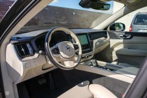 Pelēks Volvo XC60 2023 Marijampole, ar dzinēja tilpumu 1.97 L un nobraukumu 123 tūkst. km par 32450 €, foto 32 vietnē AUTOMOTO.COM.LV