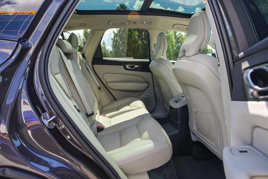 Pelēks Volvo XC60 2023 Marijampole, ar dzinēja tilpumu 1.97 L un nobraukumu 123 tūkst. km par 32450 €, foto 43 vietnē AUTOMOTO.COM.LV
