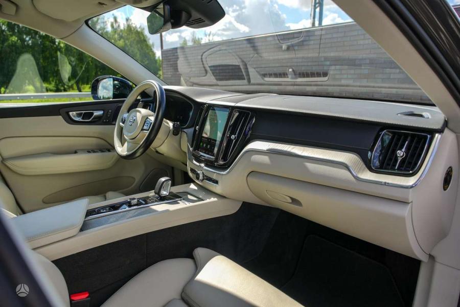 Pelēks Volvo XC60 2023 Marijampole, ar dzinēja tilpumu 1.97 L un nobraukumu 123 tūkst. km par 32450 €, foto 45 vietnē AUTOMOTO.COM.LV