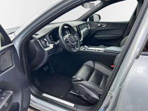 Pelēks Volvo XC60 2023 Viļņa, ar dzinēja tilpumu 1.97 L un nobraukumu 87 tūkst. km par 42190 €, foto 8 vietnē AUTOMOTO.COM.LV