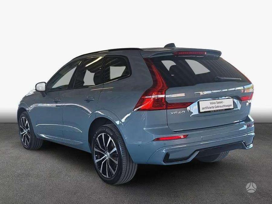 Pelēks Volvo XC60 2023 Viļņa, ar dzinēja tilpumu 1.97 L un nobraukumu 26 tūkst. km par 50990 €, foto 4 vietnē AUTOMOTO.COM.LV