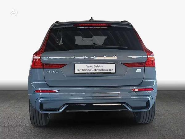 Pelēks Volvo XC60 2023 Viļņa, ar dzinēja tilpumu 1.97 L un nobraukumu 26 tūkst. km par 50990 €, foto 6 vietnē AUTOMOTO.COM.LV