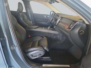 Pelēks Volvo XC60 2023 Viļņa, ar dzinēja tilpumu 1.97 L un nobraukumu 26 tūkst. km par 50990 €, foto 9 vietnē AUTOMOTO.COM.LV