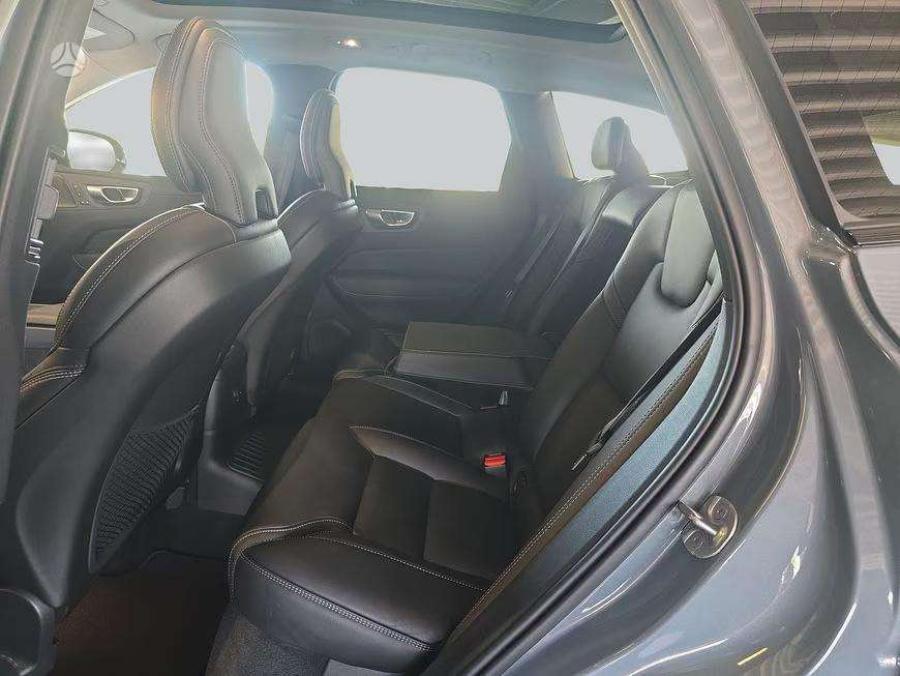 Pelēks Volvo XC60 2023 Viļņa, ar dzinēja tilpumu 1.97 L un nobraukumu 26 tūkst. km par 50990 €, foto 11 vietnē AUTOMOTO.COM.LV