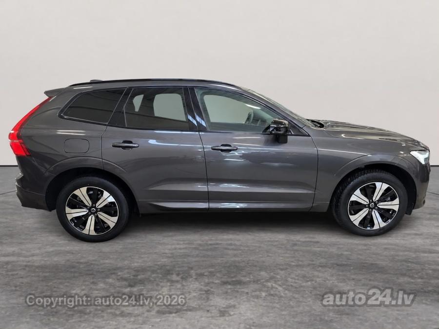 Pelēks Volvo XC60 2023 Paide, ar dzinēja tilpumu 2.00 L un nobraukumu 51 tūkst. km par 47900 €, foto 9 vietnē AUTOMOTO.COM.LV