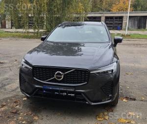 Серый Вольво ХС60 2023 в Рига, объемом двигателя 2.00 л и пробегом 39 тыс. км за 37500 €, фото  на AUTOMOTO.COM.LV