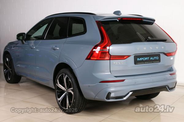 Pelēks Volvo XC60 2024 Pērnava, ar dzinēja tilpumu 2.00 L un nobraukumu 56 tūkst. km par 52990 €, foto 4 vietnē AUTOMOTO.COM.LV