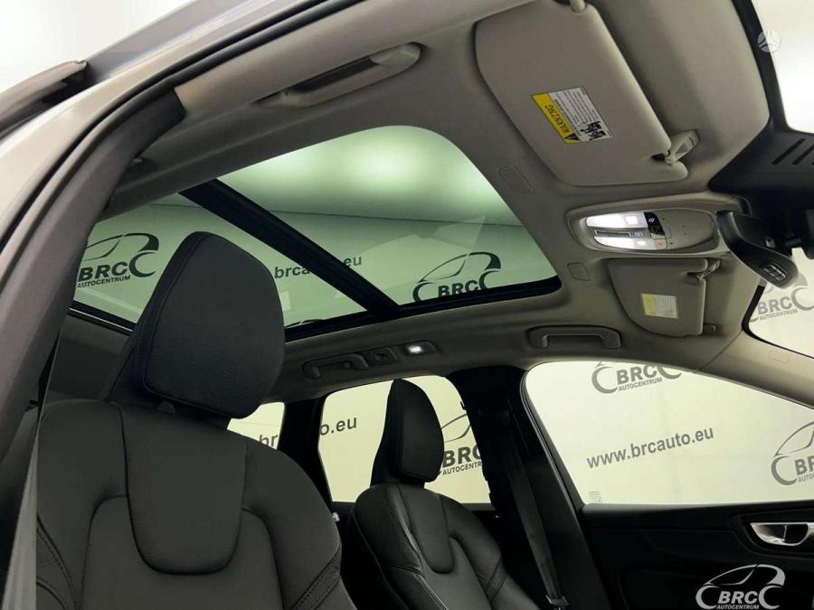 Grey Volvo XC60 2024 in Vilnius, with an engine capacity of 1.97 L and mileage of 18 thousand km for 29500 €, photo 12 on AUTOMOTO.COM.LV
