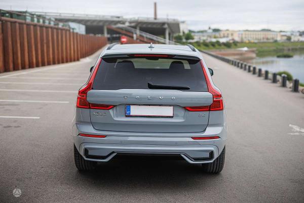 Pelēks Volvo XC60 2024 Kauņa, ar dzinēja tilpumu 1.97 L un nobraukumu 25 tūkst. km par 35000 €, foto 8 vietnē AUTOMOTO.COM.LV