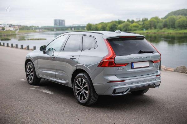 Pelēks Volvo XC60 2024 Kauņa, ar dzinēja tilpumu 1.97 L un nobraukumu 25 tūkst. km par 35000 €, foto 9 vietnē AUTOMOTO.COM.LV