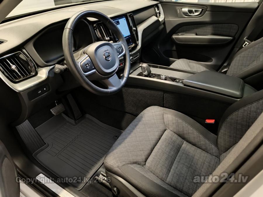 Pelēks Volvo XC60 2024 Tallina, ar dzinēja tilpumu 2.00 L un nobraukumu 54 tūkst. km par 39990 €, foto 7 vietnē AUTOMOTO.COM.LV