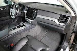 Pelēks Volvo XC60 2025 Tallina, ar dzinēja tilpumu 2.00 L un nobraukumu 23 tūkst. km par 56990 €, foto 8 vietnē AUTOMOTO.COM.LV