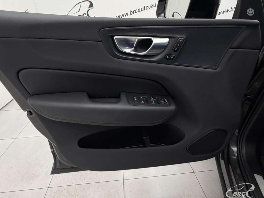Pelēks Volvo XC60 2025 Viļņa, ar dzinēja tilpumu 1.97 L un nobraukumu 25 tūkst. km par 38900 €, foto 22 vietnē AUTOMOTO.COM.LV