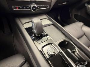 Pelēks Volvo XC60 2025 Viļņa, ar dzinēja tilpumu 1.97 L un nobraukumu 25 tūkst. km par 38900 €, foto 27 vietnē AUTOMOTO.COM.LV