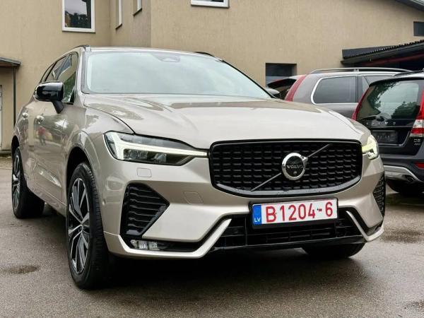 Pelēks Volvo XC60 2025 Rīga, ar dzinēja tilpumu 2.00 L un nobraukumu 6 tūkst. km par 38000 €, foto 1 vietnē AUTOMOTO.COM.LV