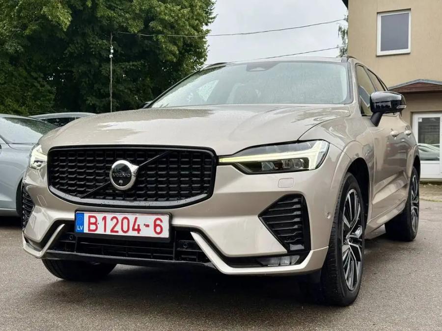 Pelēks Volvo XC60 2025 Rīga, ar dzinēja tilpumu 2.00 L un nobraukumu 6 tūkst. km par 38000 €, foto 3 vietnē AUTOMOTO.COM.LV