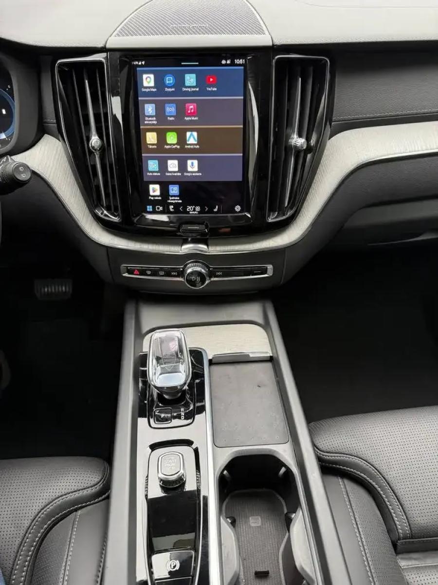 Pelēks Volvo XC60 2025 Rīga, ar dzinēja tilpumu 2.00 L un nobraukumu 6 tūkst. km par 38000 €, foto 16 vietnē AUTOMOTO.COM.LV