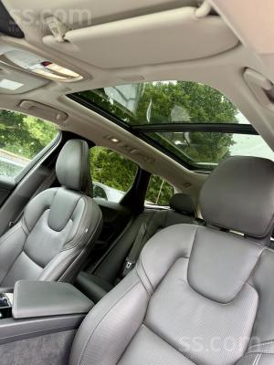 Grey Volvo XC60 2025 in Riga, with an engine capacity of 2.00 L and mileage of 0 thousand km for 38000 €, photo 10 on AUTOMOTO.COM.LV