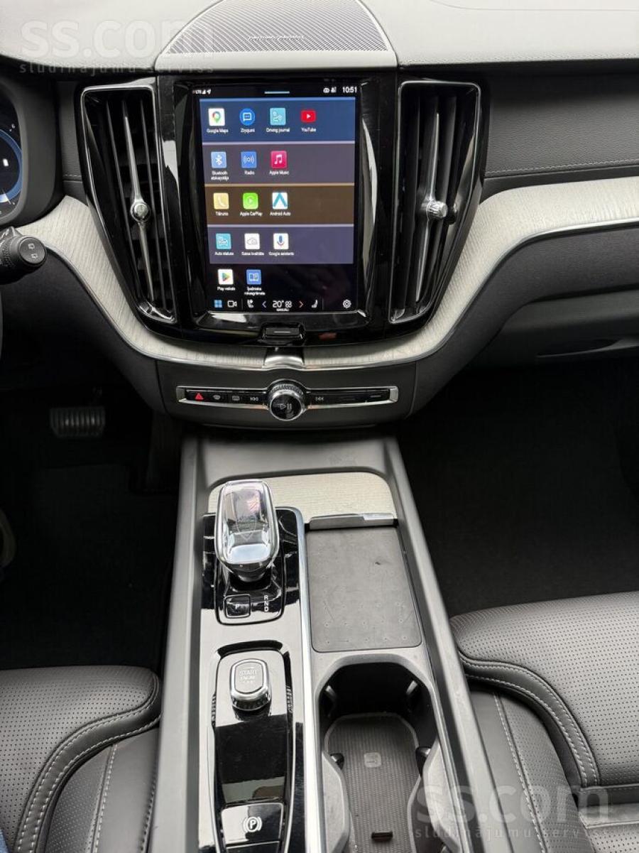 Grey Volvo XC60 2025 in Riga, with an engine capacity of 2.00 L and mileage of 0 thousand km for 38000 €, photo 16 on AUTOMOTO.COM.LV
