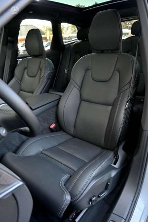 Grey Volvo XC60 2025 in Tallinn, with an engine capacity of 0.00 L and mileage of 18 thousand km for 64900 €, photo 10 on AUTOMOTO.COM.LV