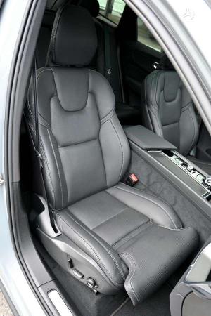 Grey Volvo XC60 2025 in Tallinn, with an engine capacity of 0.00 L and mileage of 18 thousand km for 64900 €, photo 11 on AUTOMOTO.COM.LV