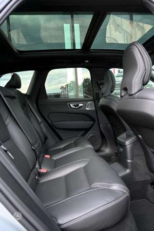 Grey Volvo XC60 2025 in Tallinn, with an engine capacity of 0.00 L and mileage of 18 thousand km for 64900 €, photo 12 on AUTOMOTO.COM.LV